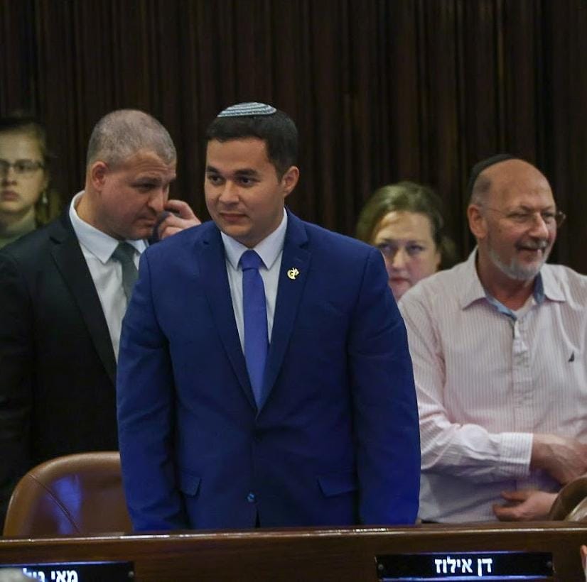Le francophone Dan Illouz prête serment à la Knesset