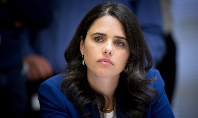 Ayelet Shaked veut expulser la famille d’un terroriste