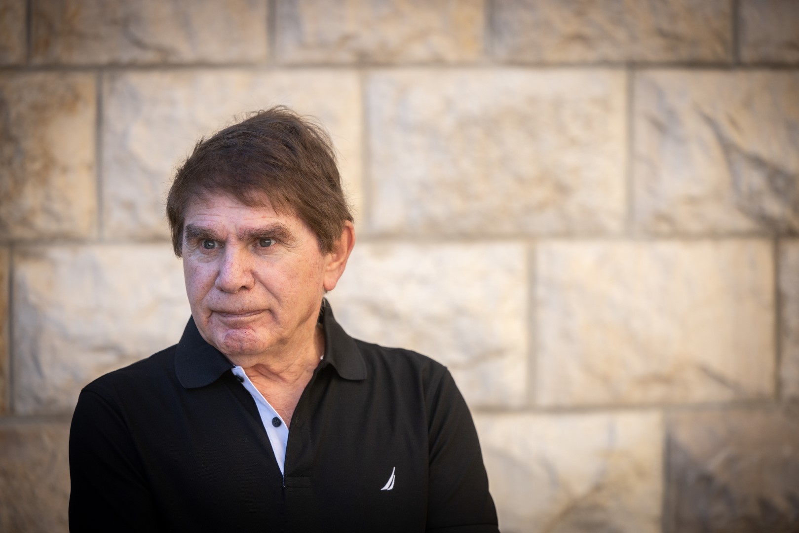 Un journaliste atteint de la maladie de Charcot revient à l’antenne ...