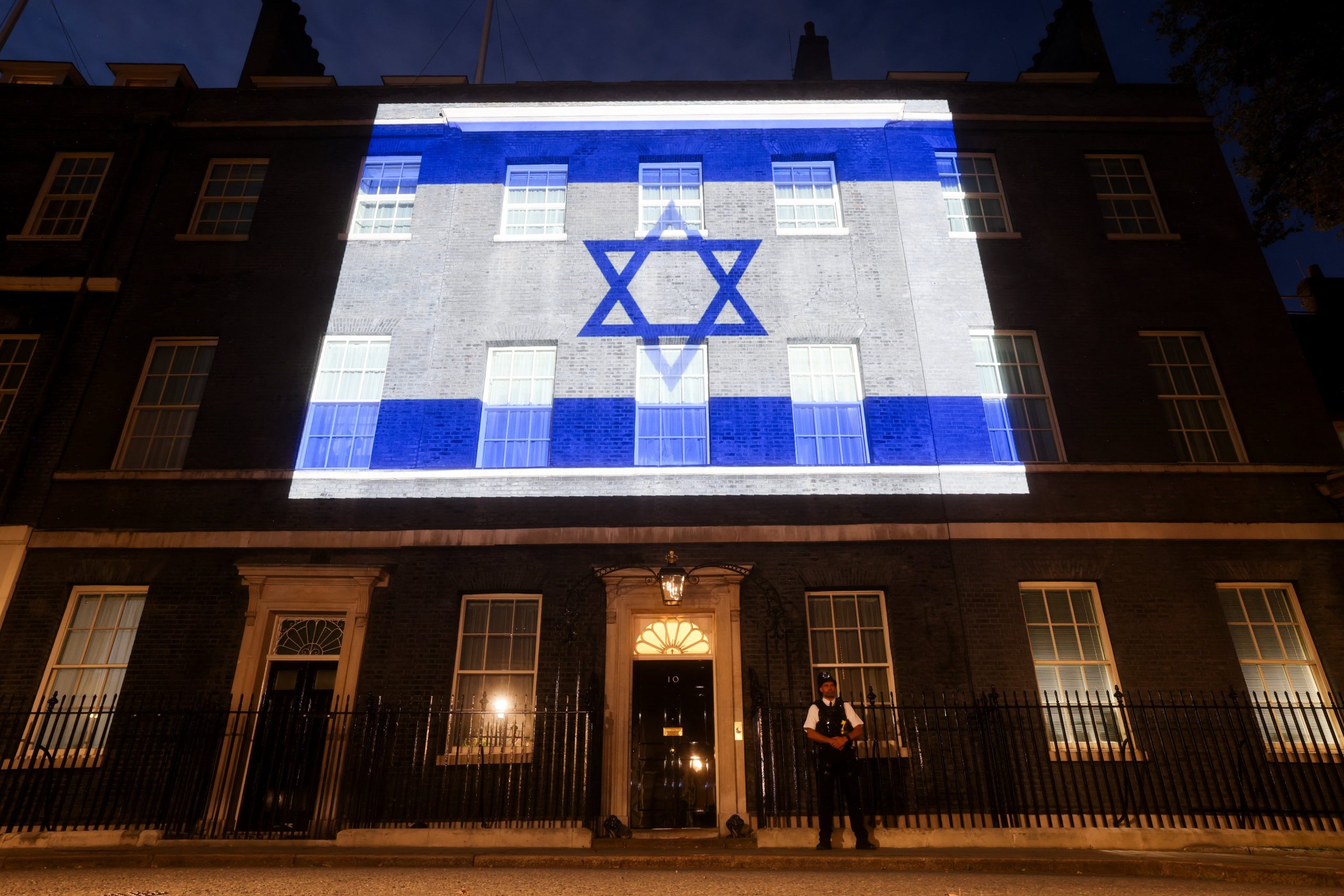 La Tour Eiffel, le 10 Downing Street, la Porte de Brandebourg: les ...