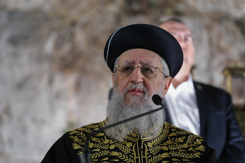 Le Rav David Yossef, grand rabbin d'Israël, a donné son sang