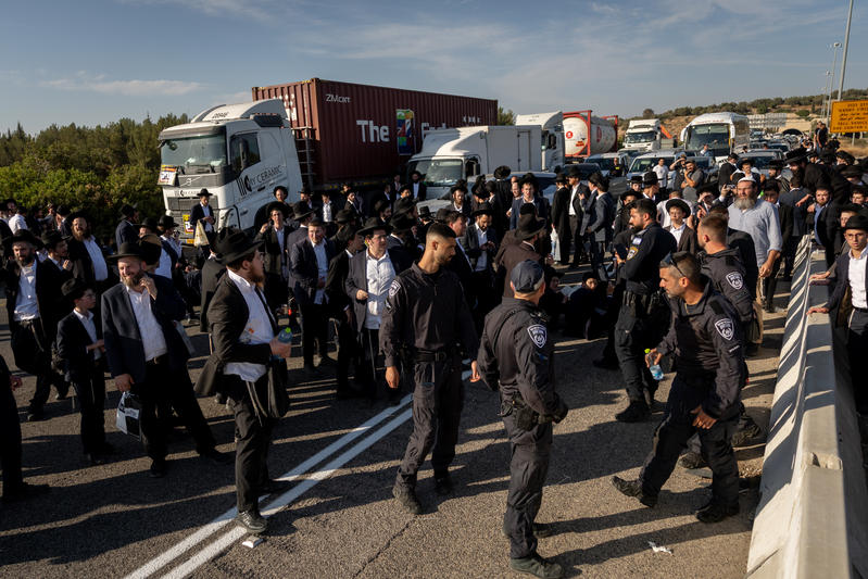 Manifestation du Peleg Yeroushalmi: axes bloqués, deux blessés
